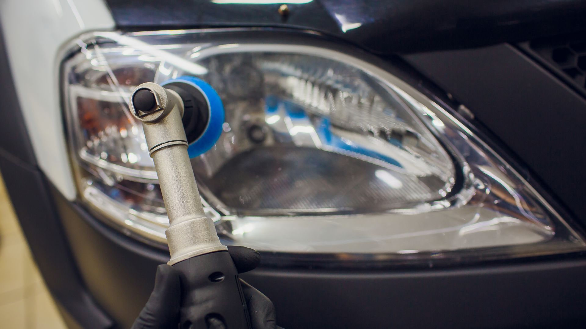 Professional Headlight Restoration Services | Wash Ur Wheels